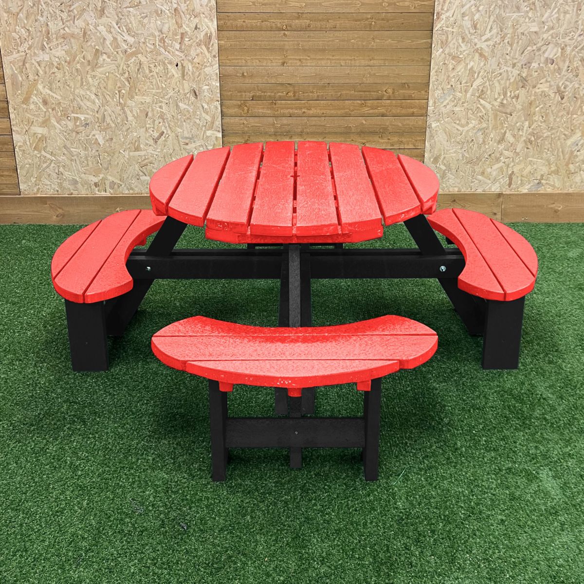 Recycled Plastic Excalibur Round Picnic Table